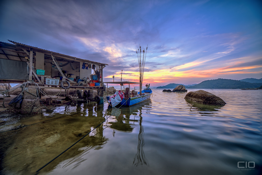 Permatang Damai Laut Pulau Pinang by Zahari Ismail / 500px