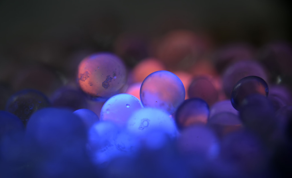 Fun with Silica Gel Desiccant by Mark Kantner / 500px