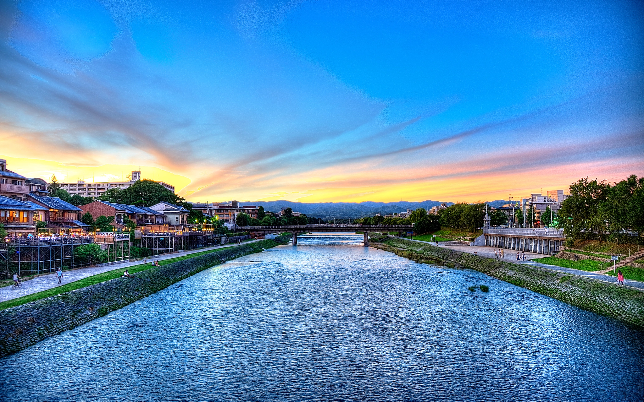 Kyoto Sunset by Blog Shibuya246 / 500px
