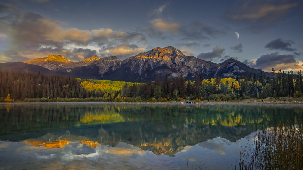 Canadian Rockies - Jasper National Park by Perry Hoag / 500px
