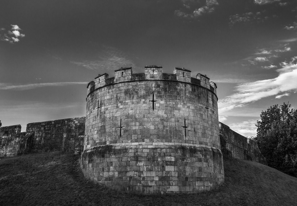 Robin Hood Tower York city walls by Lewis Outing / 500px