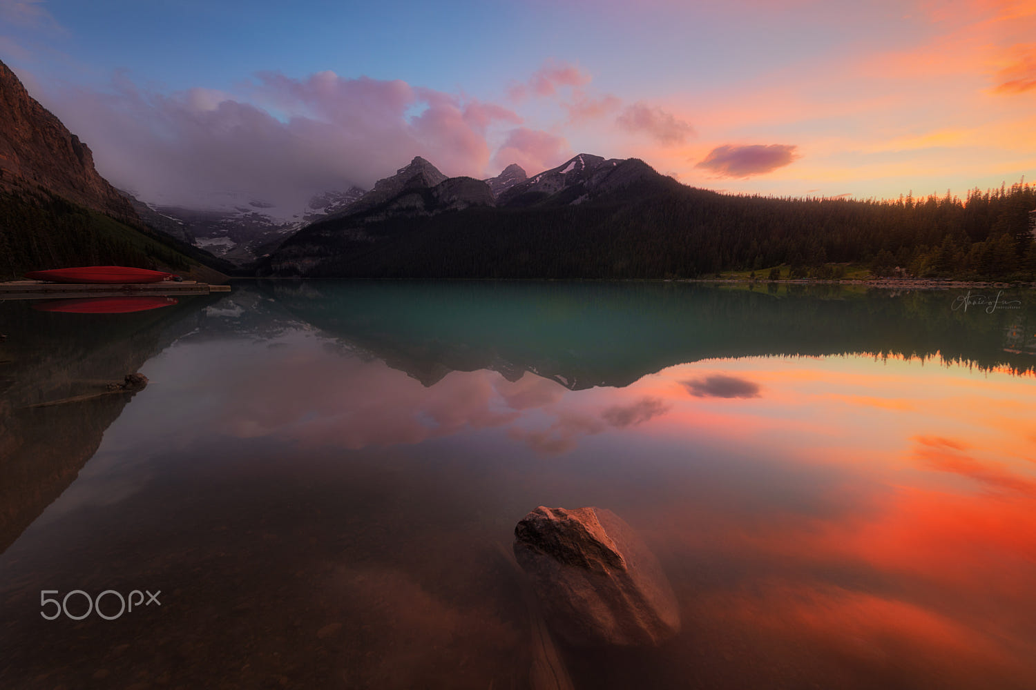 Lake Louise Sunset by Annie Fu / 500px