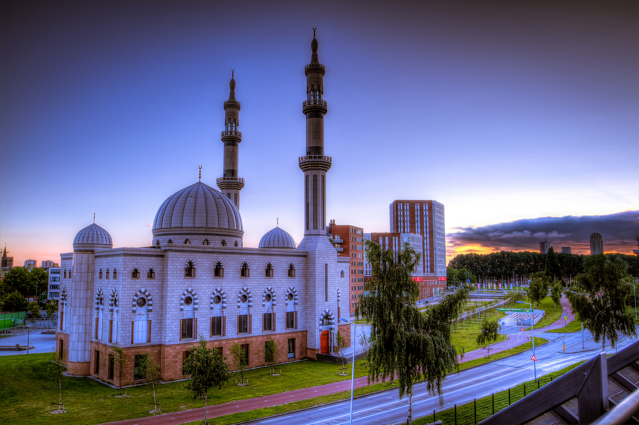 Mosk Rotterdam @ sunset by René Ladenius / 500px