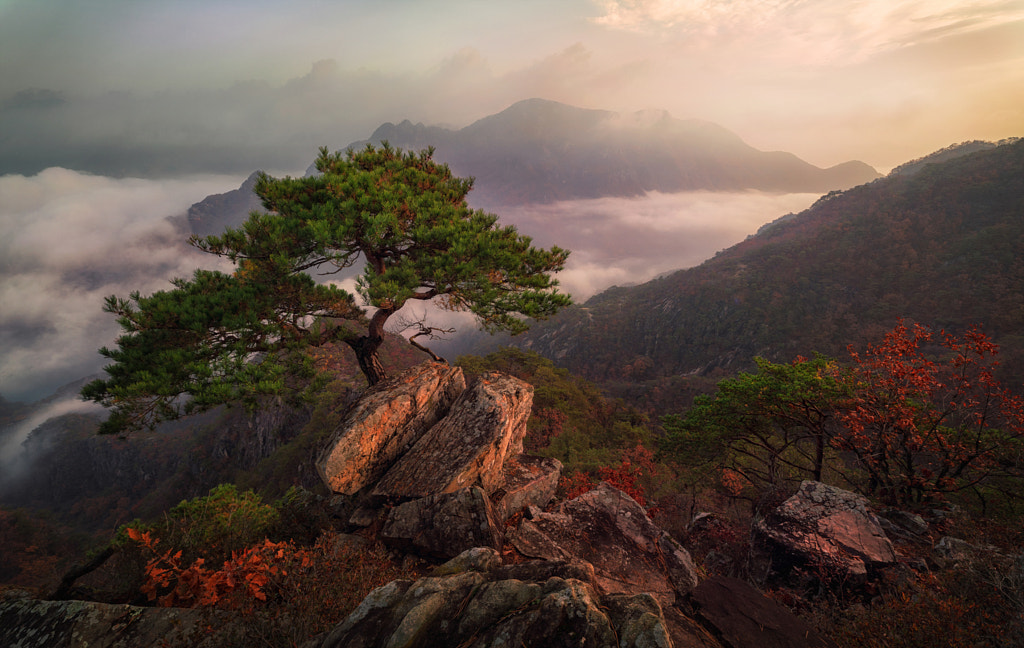 제비봉 by Jaewoon U / 500px