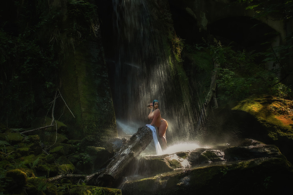 Bad by Frank Reinbold / 500px