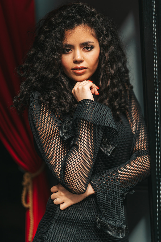 Emi by Sebastian Nogas / 500px