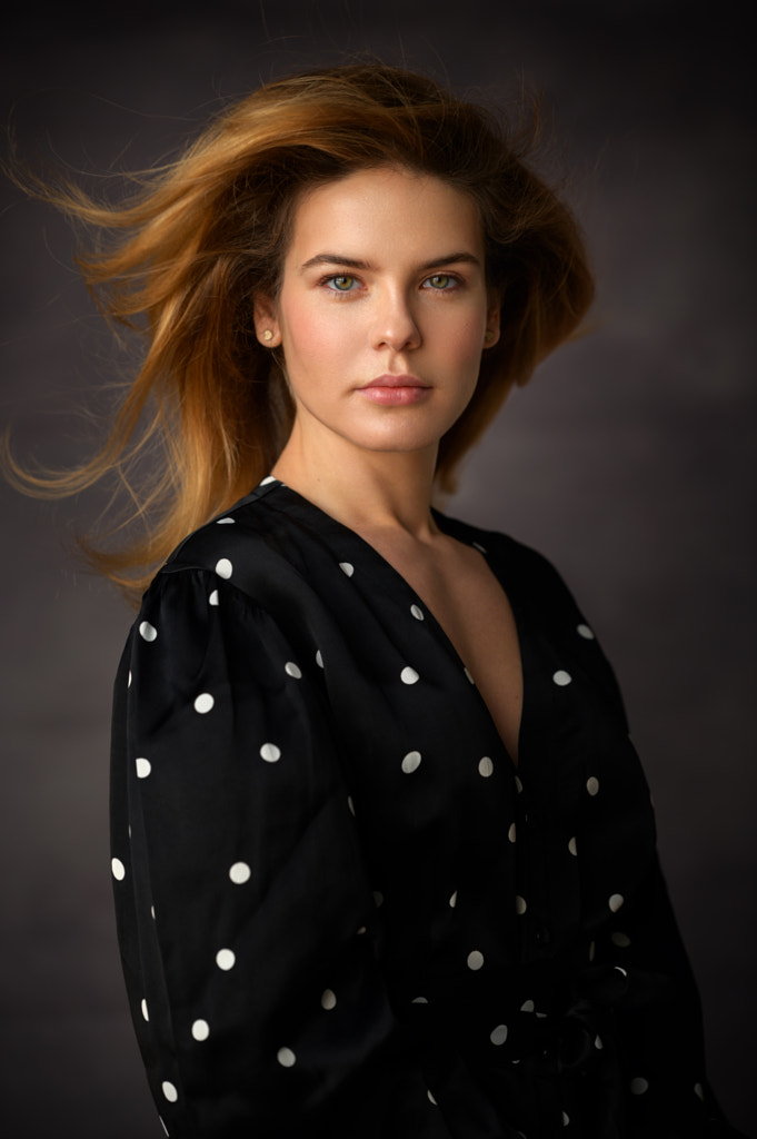 Anna by Dennis Drozhzhin / 500px