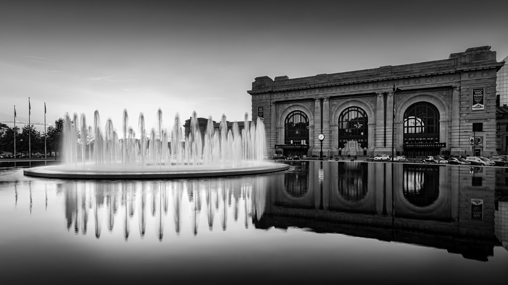 Union Station and Block Fountain by Randy Wayman / 500px