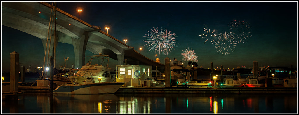 Lucy in the sky. by Eddie Alcorne / 500px
