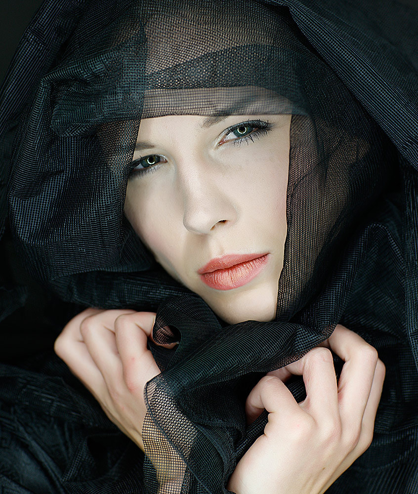 Iris by Rüdiger Linden / 500px