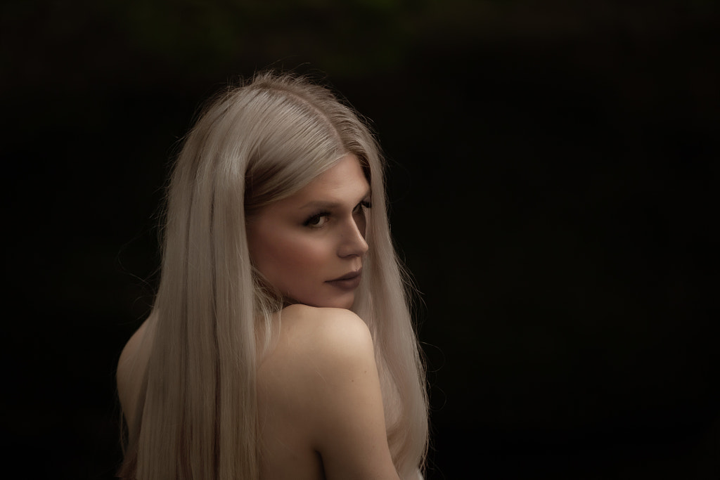 Johanna by Frank Reinbold / 500px