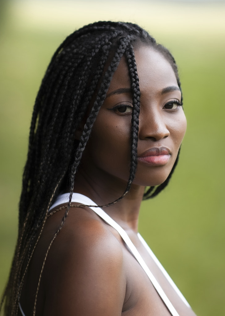 Marie by Frank Reinbold / 500px