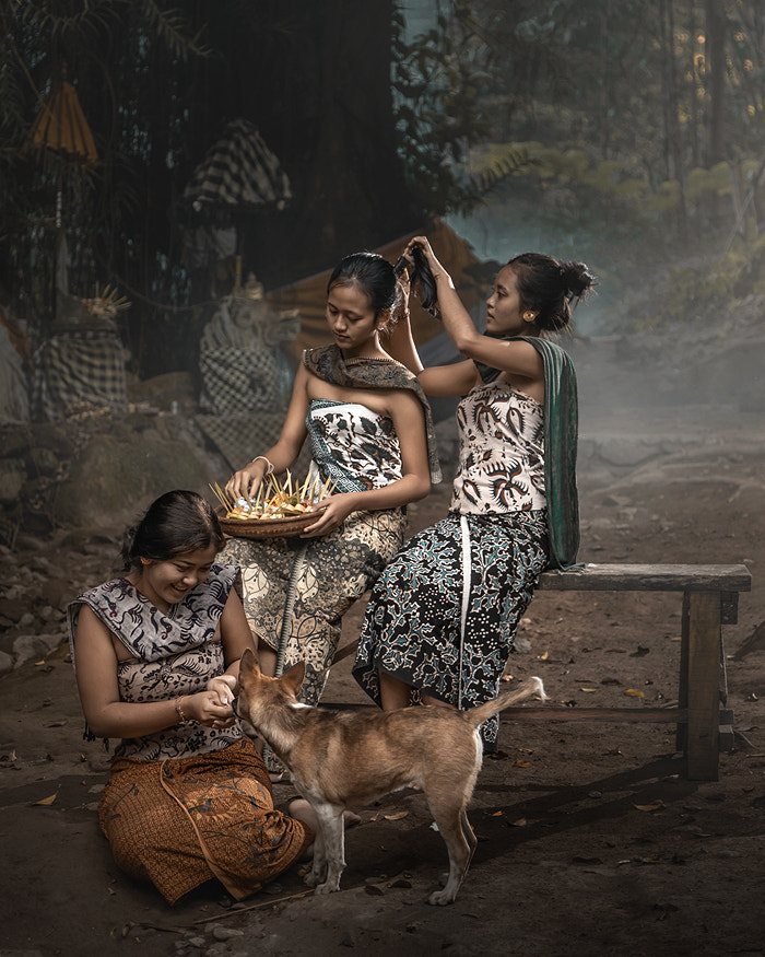 Balinese girls by Rarindra Prakarsa / 500px