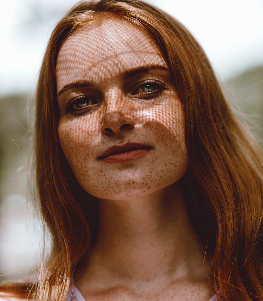 Anastasia by Maxim Grachev / 500px