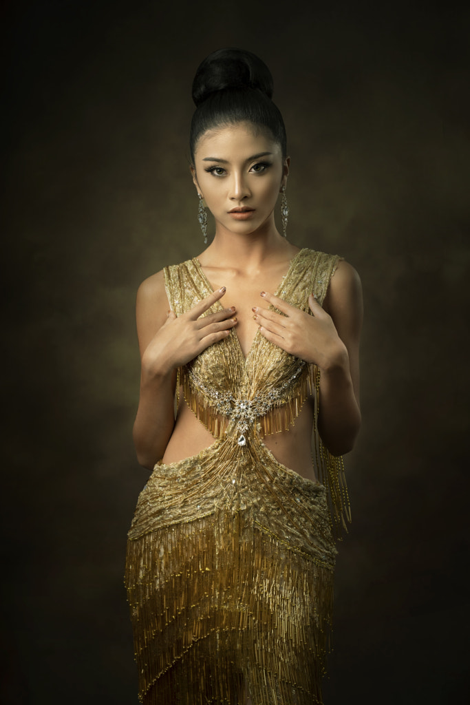 Beem : Thai Woman by Wichan Sumalee / 500px