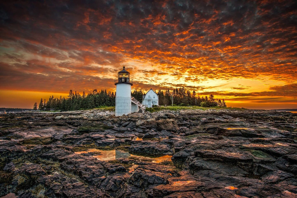 Marshall Point Light by Ric Sechrest / 500px