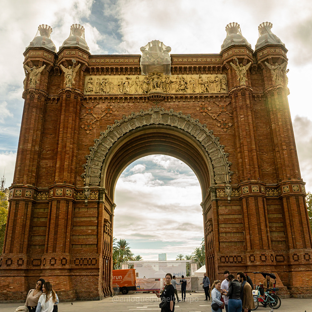 Arco del Triunfo, Barcelona by Angelo Camacho / 500px