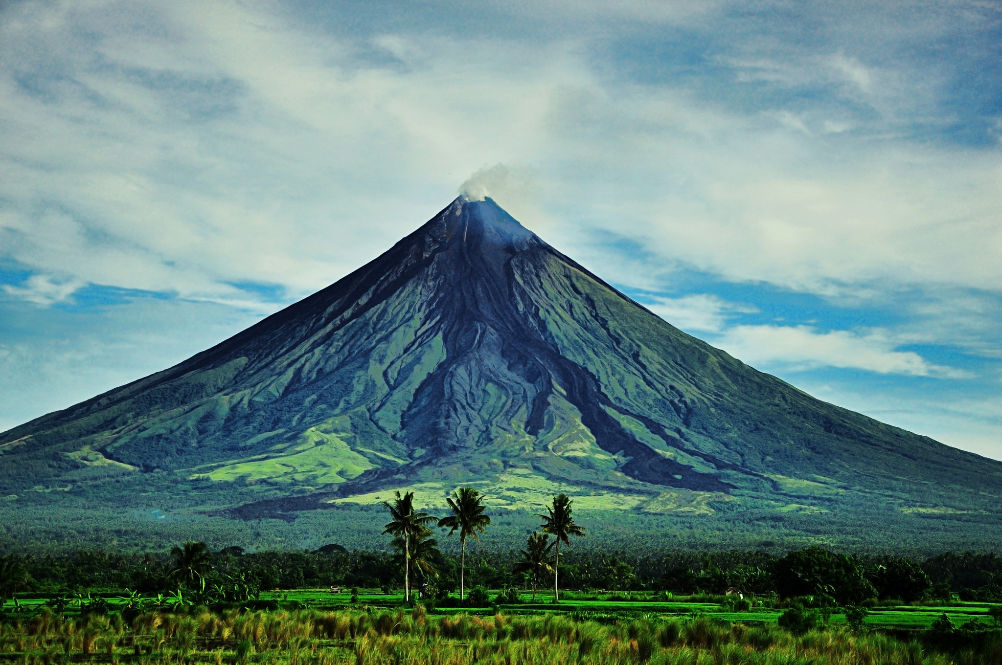 Mayon Volcano by Darius Ypanto / 500px