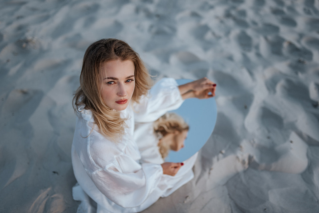 Sandy girl by Lidia Sean / 500px
