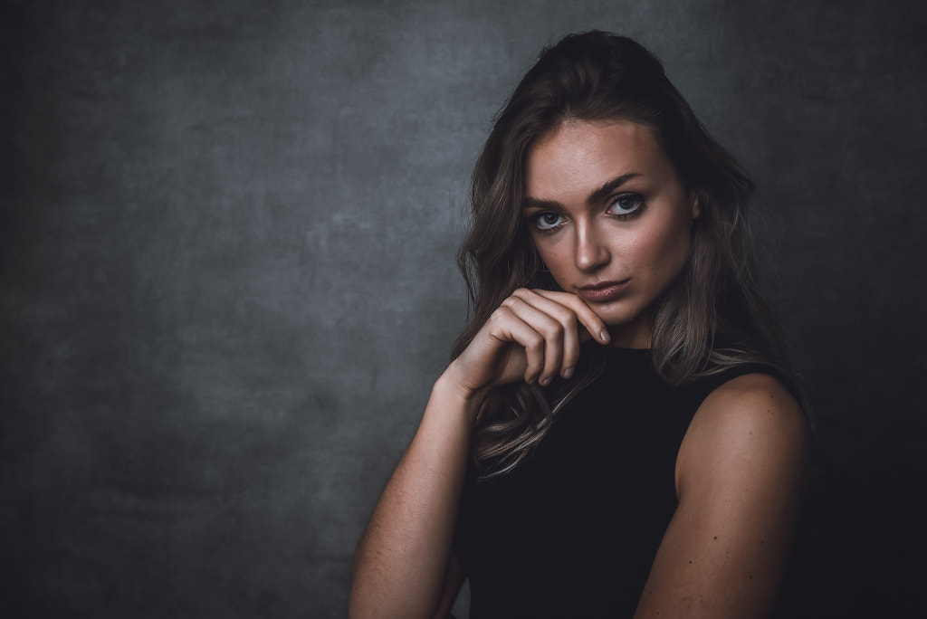 Nienke by Jay Woods / 500px