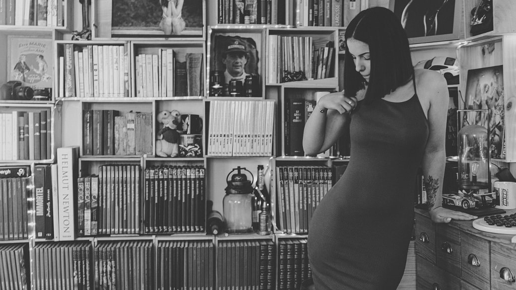 library by Bruno Velleaus / 500px