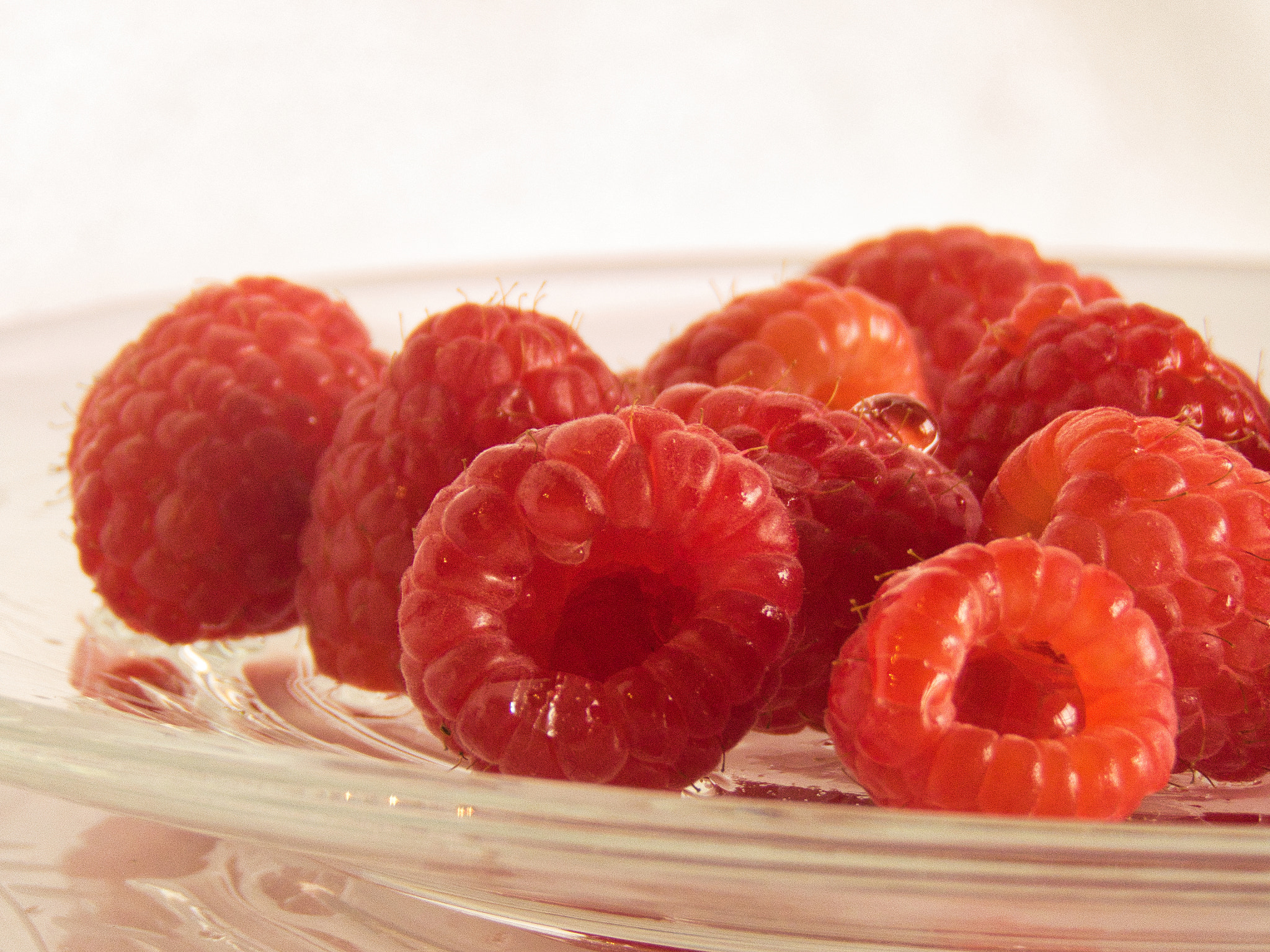 freshly washed raspberries by Barbara Barrett / 500px
