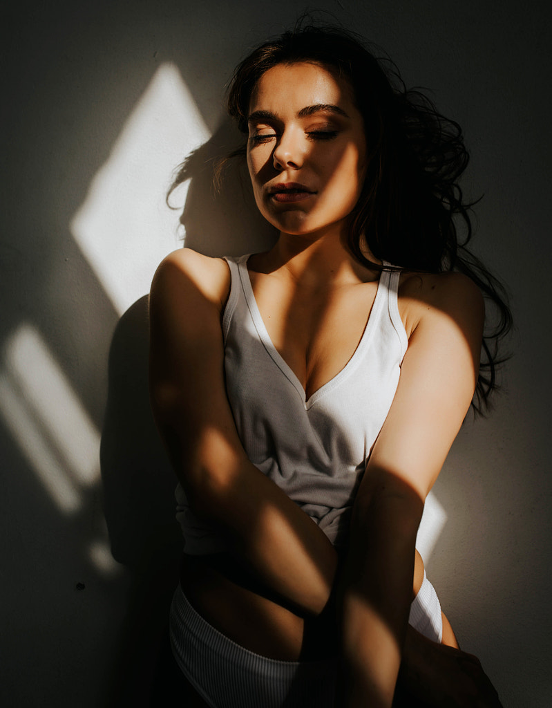 Angelina by Maxim Grachev / 500px