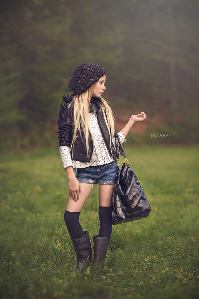 Tween by Julia Altork / 500px