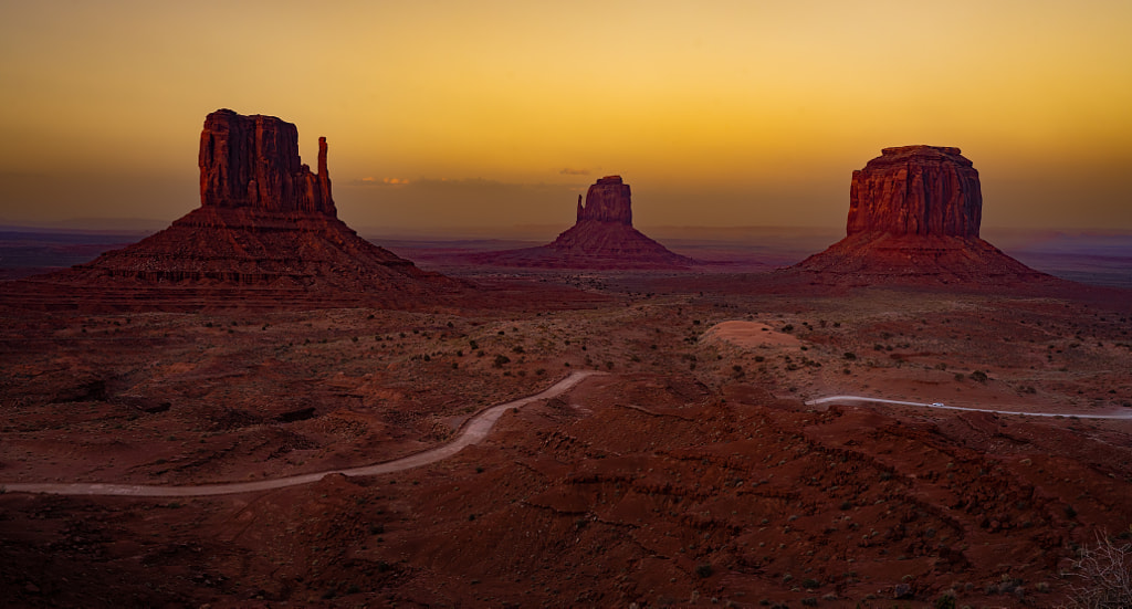 Windy Sunset at Monument Valley by Kotomi Ito / 500px