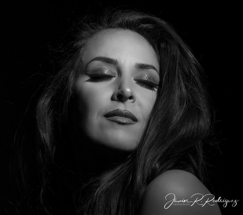 Elley by Javier Rodriguez / 500px