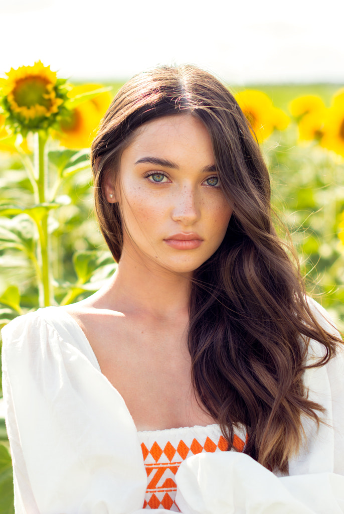 Elena by Alexandru / 500px