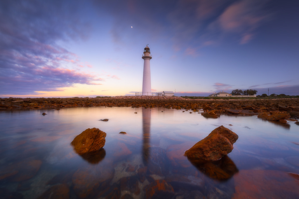 Point Lowly by Dylan Toh & Marianne Lim / 500px