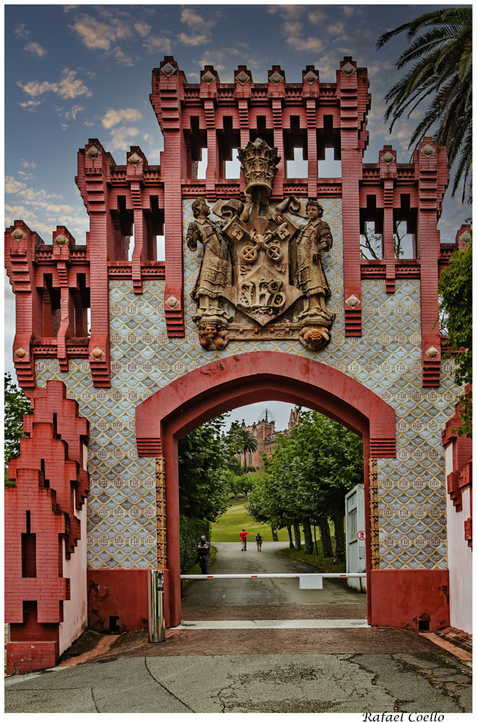 UNIVERSIDAD PONTIFICIA-COMILLAS by Rafael Coello / 500px