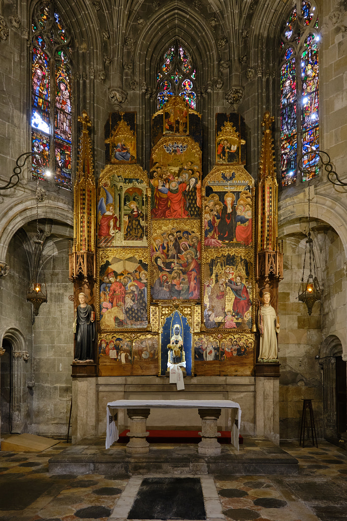 Church altar by Jacint Guiteras / 500px