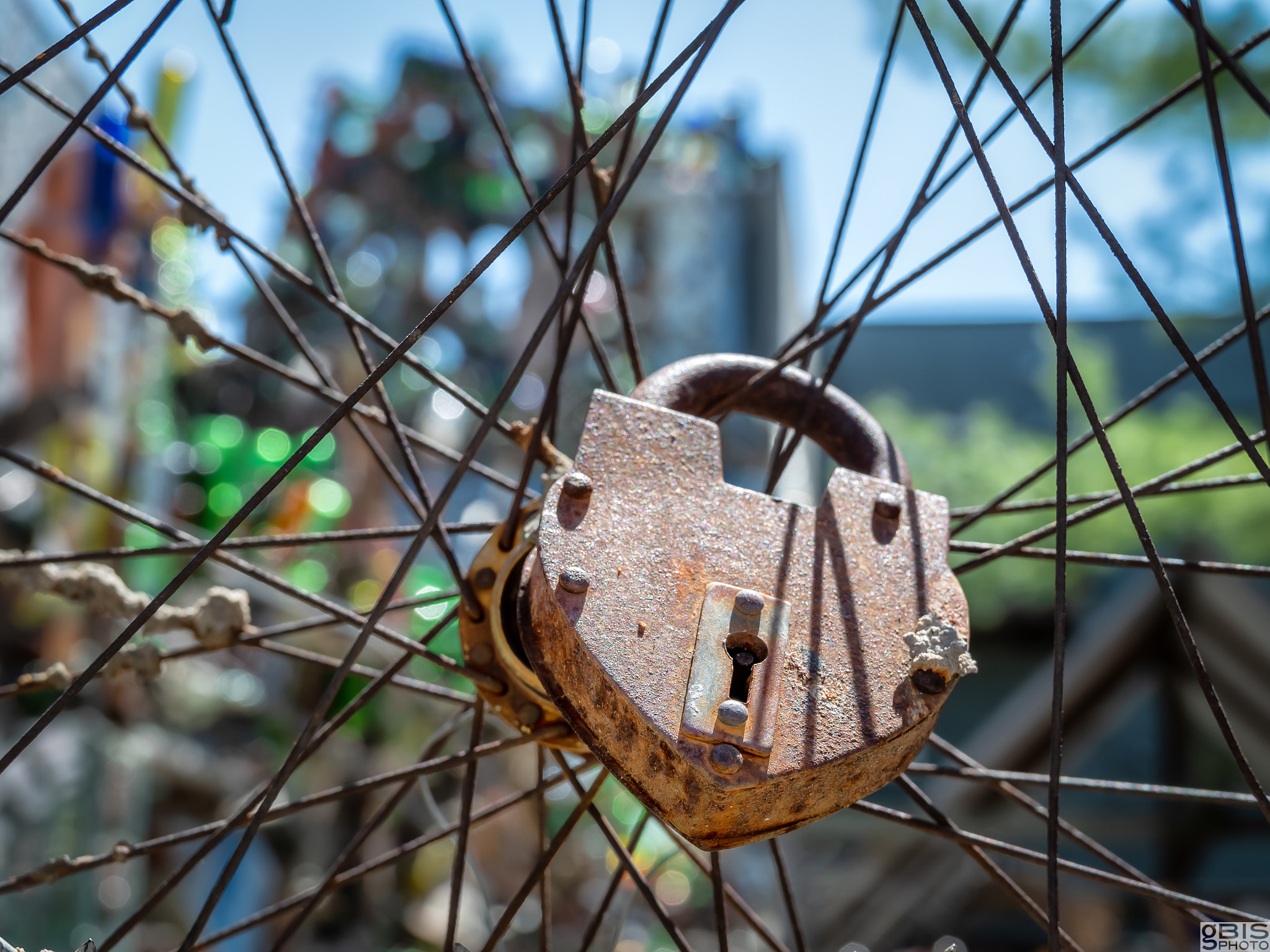 Rusted Lock by Giancarlo Bisone / 500px
