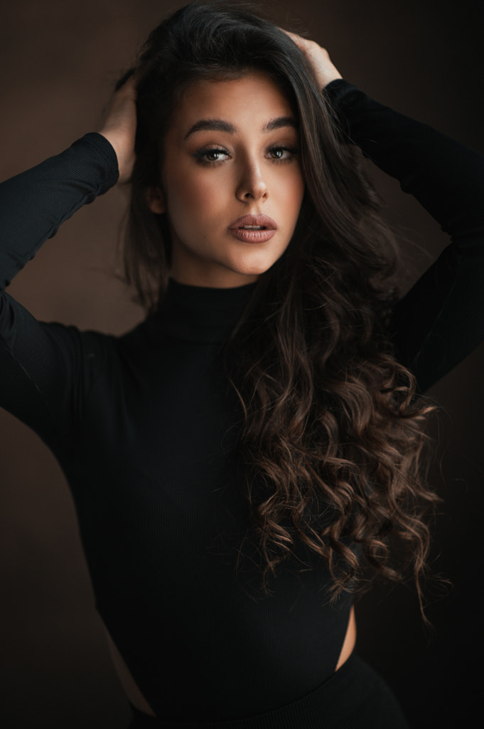Amelia portrait session by Krzysztof Budych / 500px