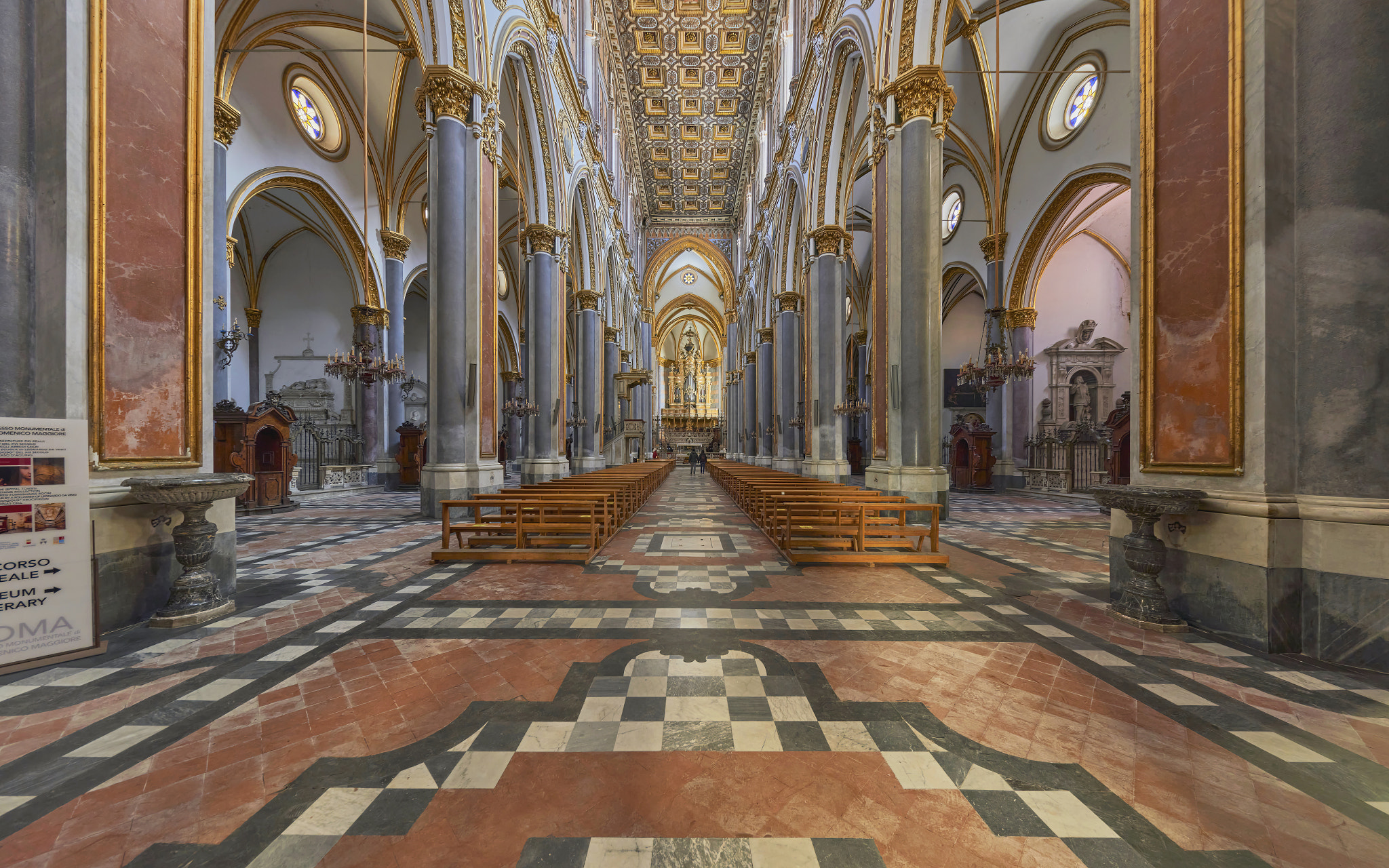 Basilica di San Domenico Maggiore by Yaroslav Romanenko / 500px