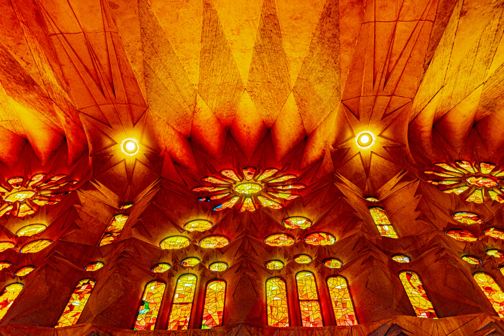 Flaming light in the architecture by ADAM DU / 500px