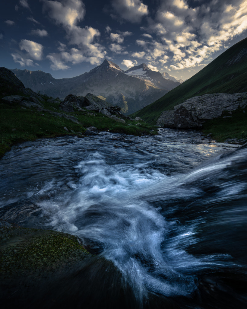 "The flow of life" by Roberto De Simone / 500px