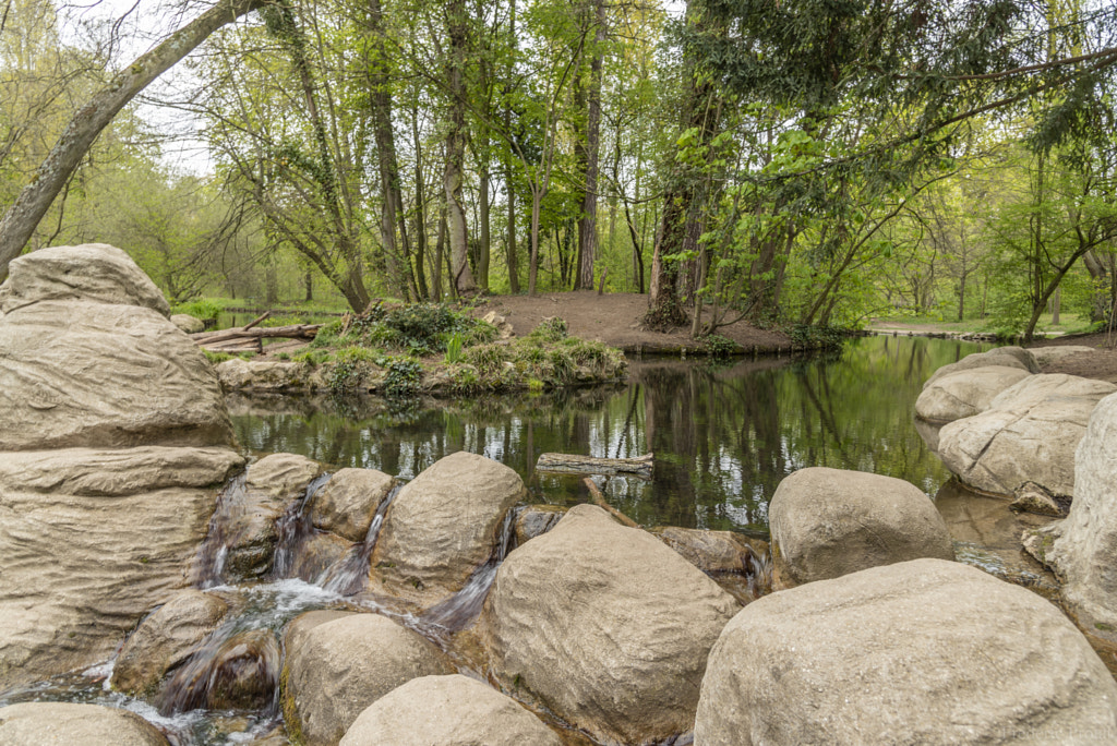 Cours d'eau au bois de Vincennes by Frédéric Protat / 500px