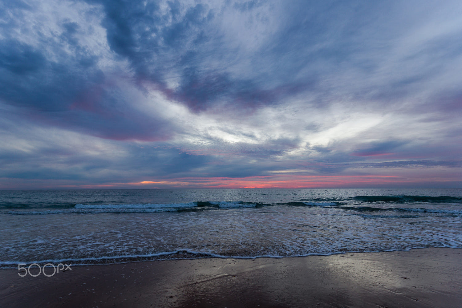 Una tarde gris by Natalie / 500px