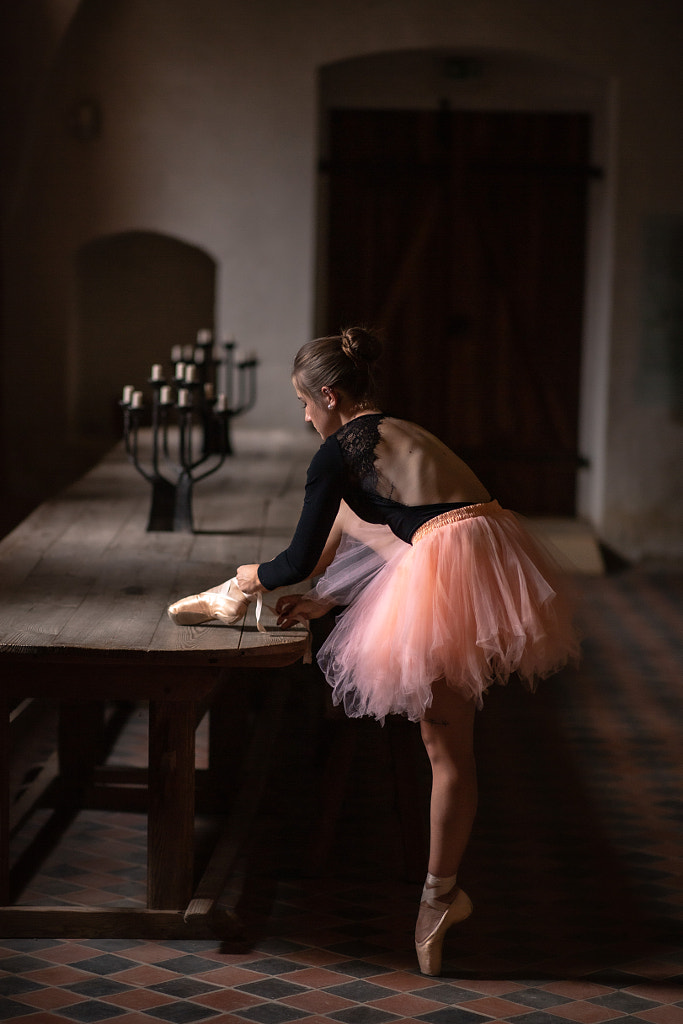 Ballerina by Frank Reinbold / 500px