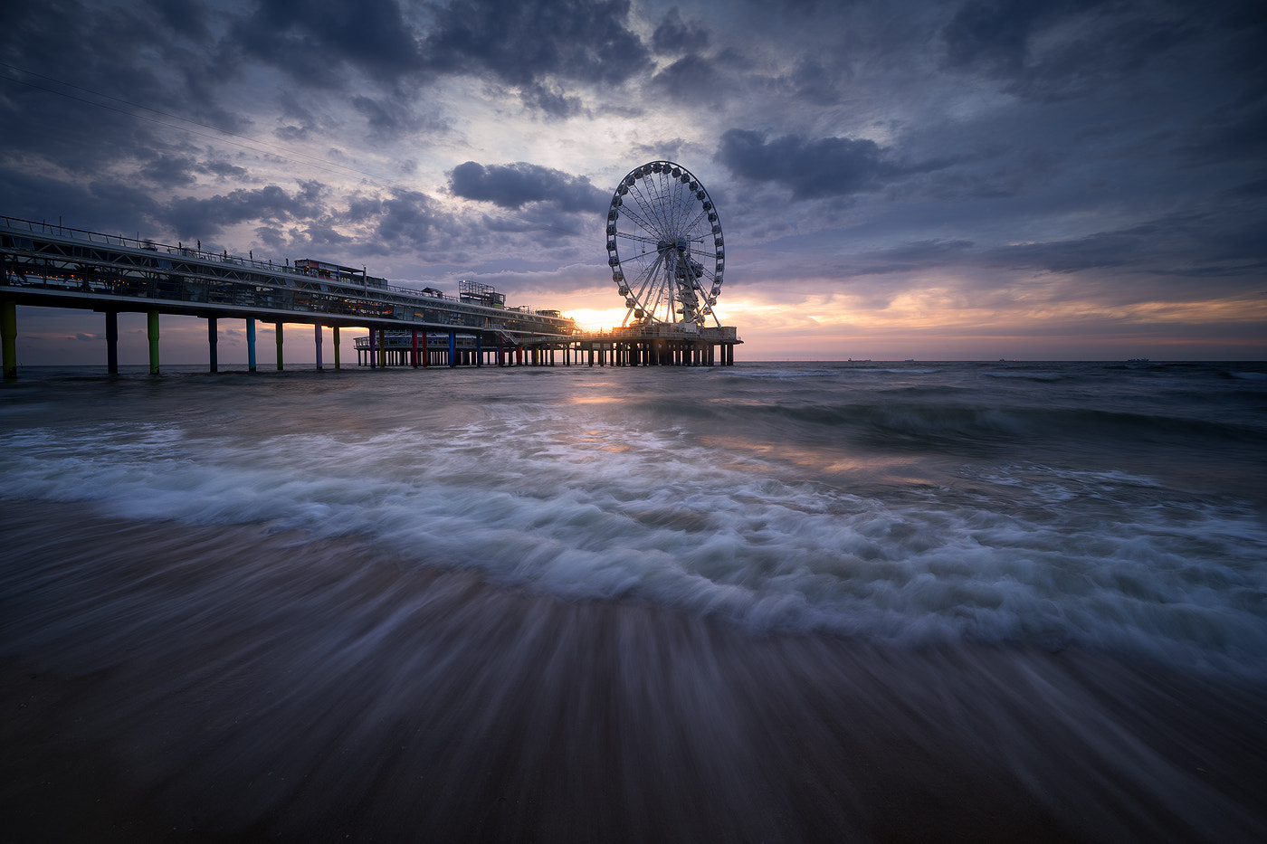 Sunset at Scheveningen. by Iván Maigua / 500px