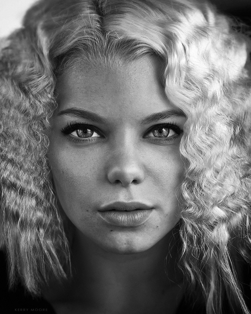 Lola by Kerry Moore / 500px