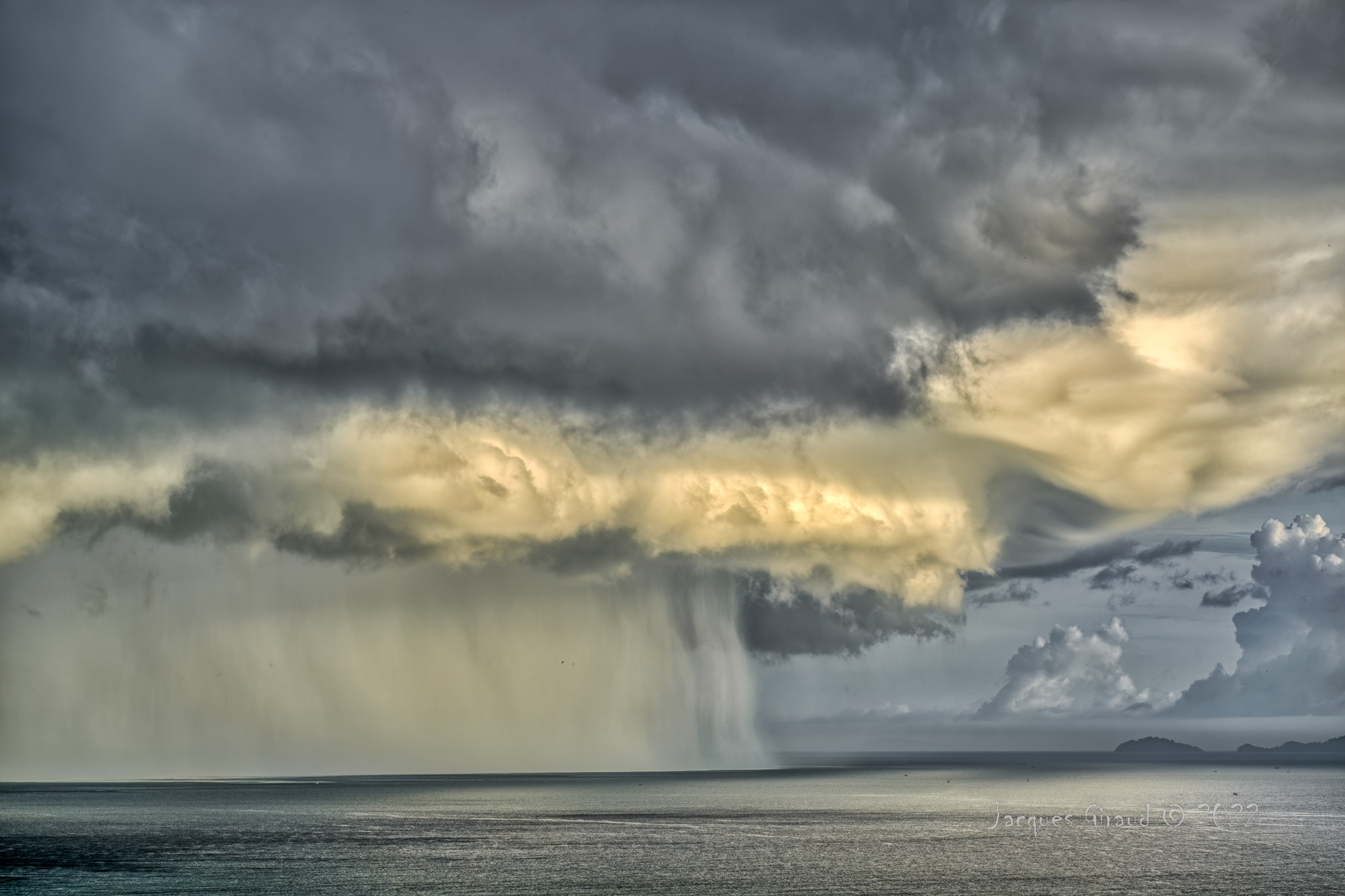 Shelf Cloud Sweeping Down the Straits of Malacca - 20220921_074628 by ...