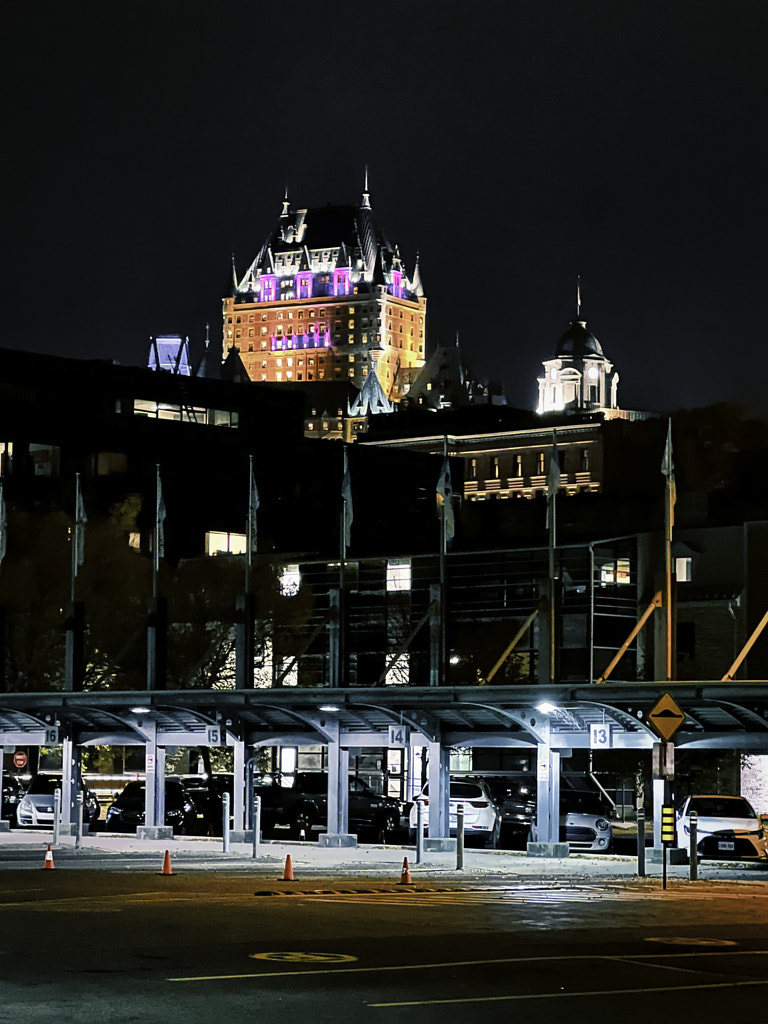 Château Frontenac at night by Yannik Hay / 500px
