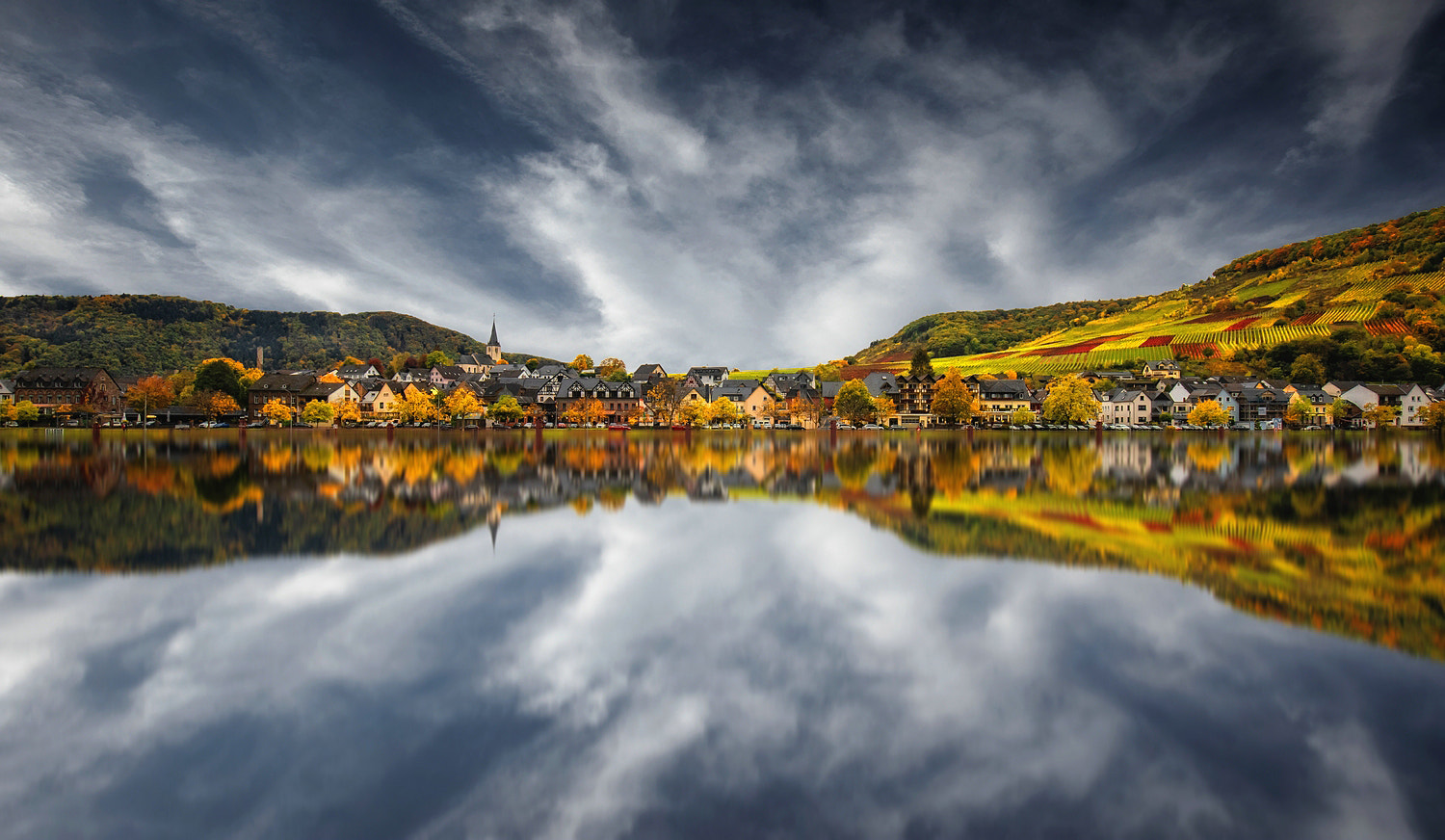 Mosel Reflection by Carsten Meyerdierks / 500px