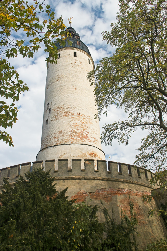 Hausmannsturm Schloss Altenburg... by Jörg Seyffert / 500px