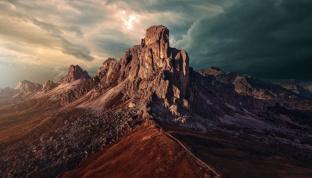 Landing on alpha centauri by Casey Bachmeyer / 500px
