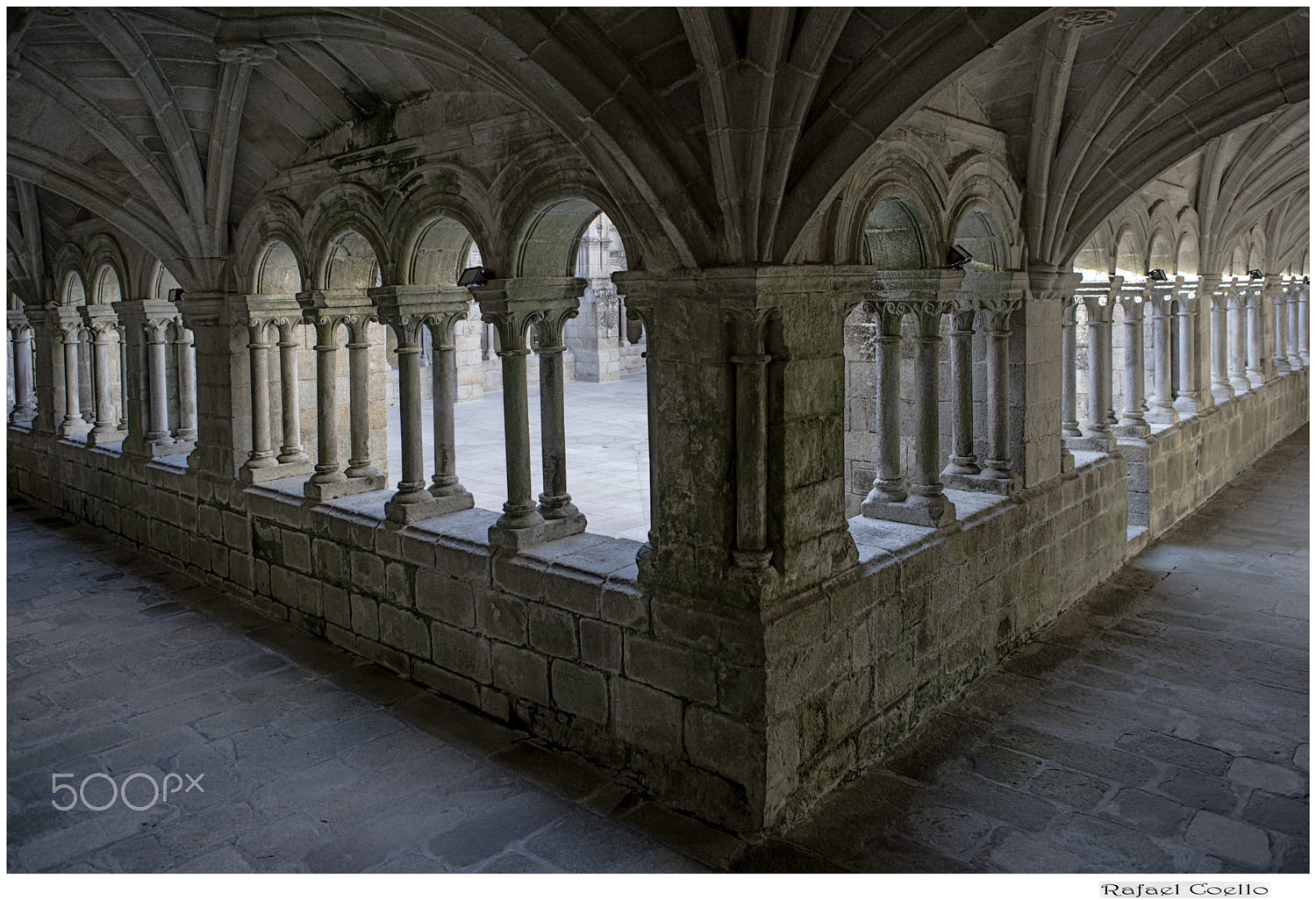 ARQUIECTURA-CLAUSTRO by Rafael Coello / 500px